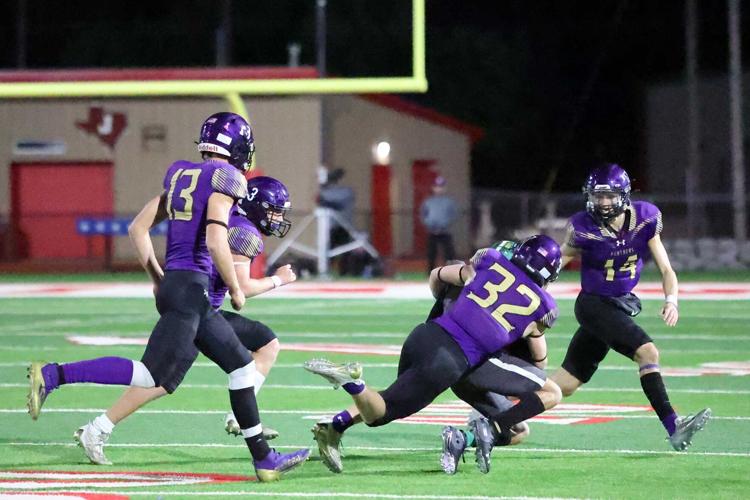 Panthers wrangle Badgers for Area win | Sports | seguingazette.com