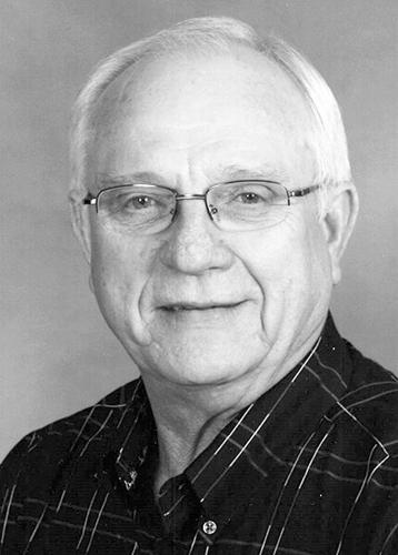 Gene M. Zunker | Obituaries | seguingazette.com