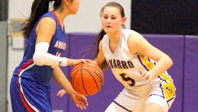 Lady Panthers top Cuero | Sports | seguingazette.com