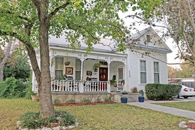 Cunningham House among stars of holiday tour | News | seguingazette.com