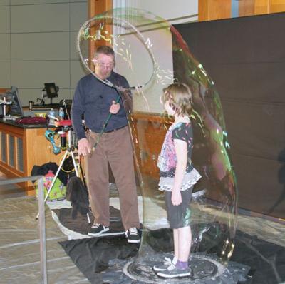 Do you know the bubble man? | Community Columnists | seguingazette.com
