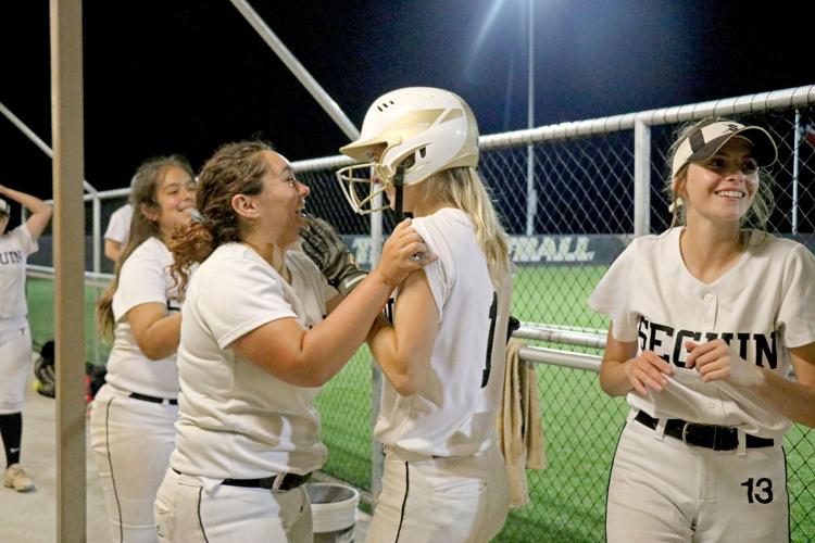 MATADOR SWEEP: Seguin knocks Rosenberg-Terry out of playoffs in two ...