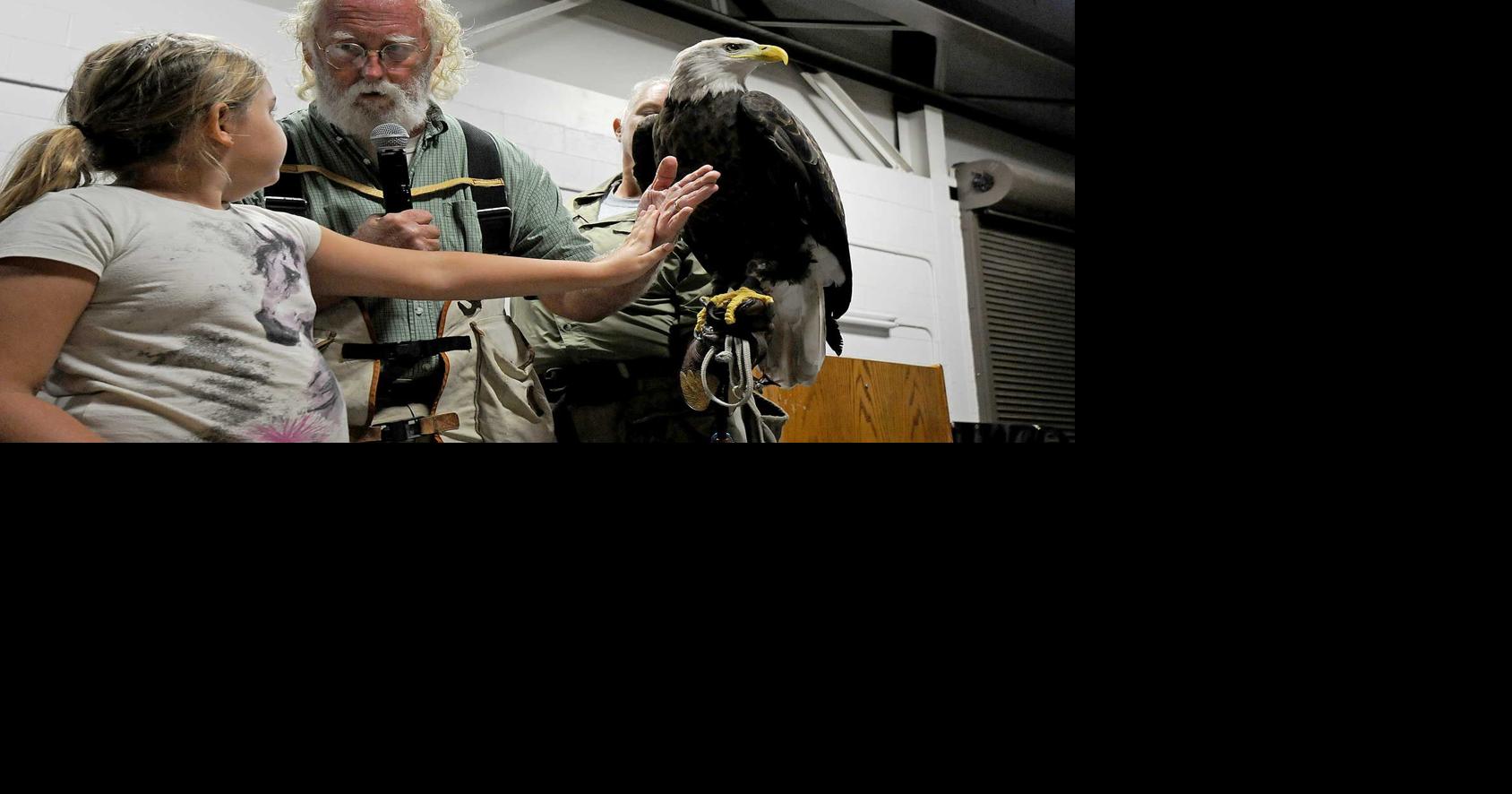 Birds of Prey at Buck Fever in Seguin | Multimedia | seguingazette.com