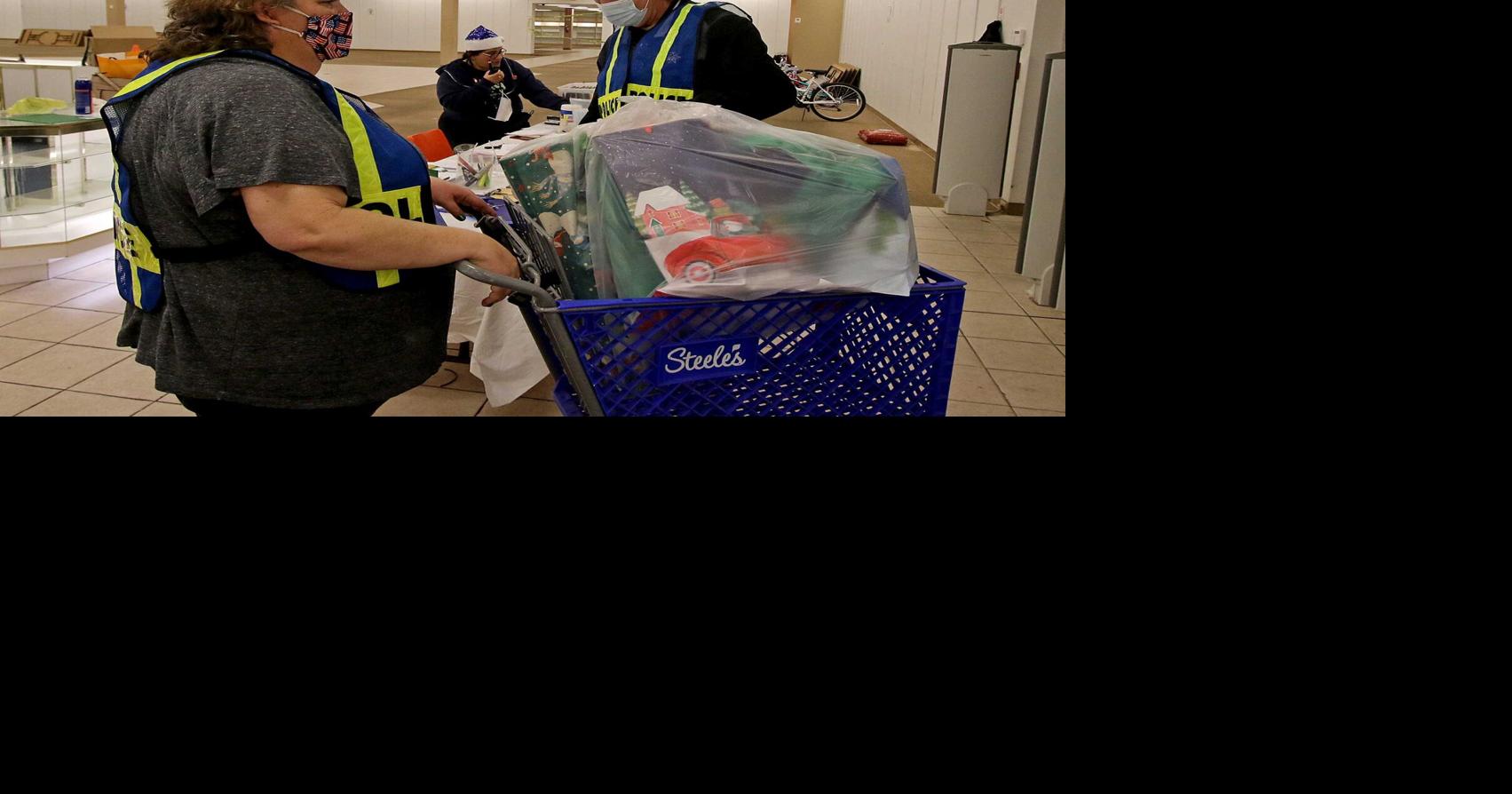 Blue Santas gear up for season of giving | News | seguingazette.com