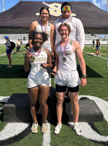 Mats, Lady Mats capture third at Relays | Sports | seguingazette.com