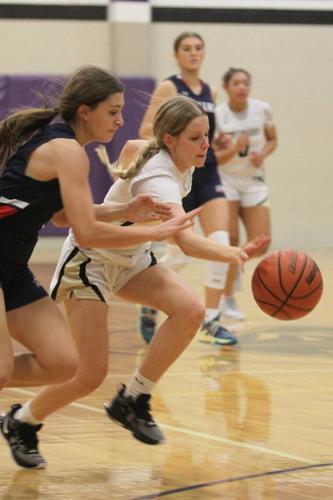 Seguin falls to Wimberley 69-29, secures spot in bronze bracket ...