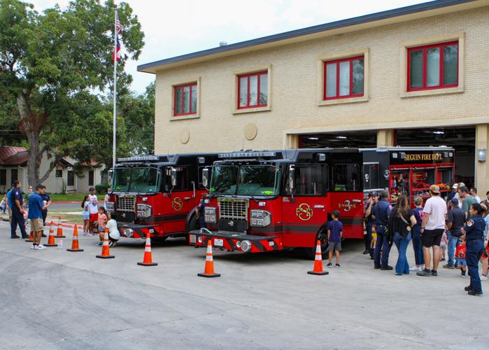 Community helps ‘push’ 2 new Seguin fire trucks into service | News ...