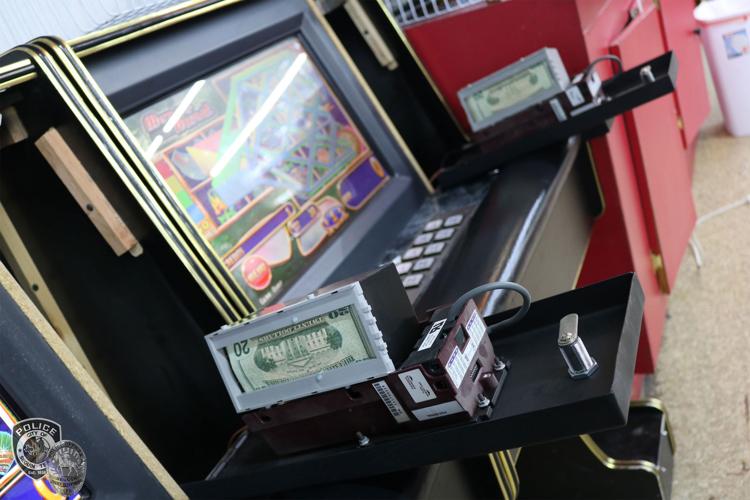 PD: Gambling ring busted, 9 jailed | News | seguingazette.com