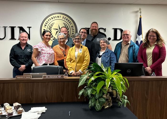 Vijil named Seguin ISD superintendent | Alert | seguingazette.com