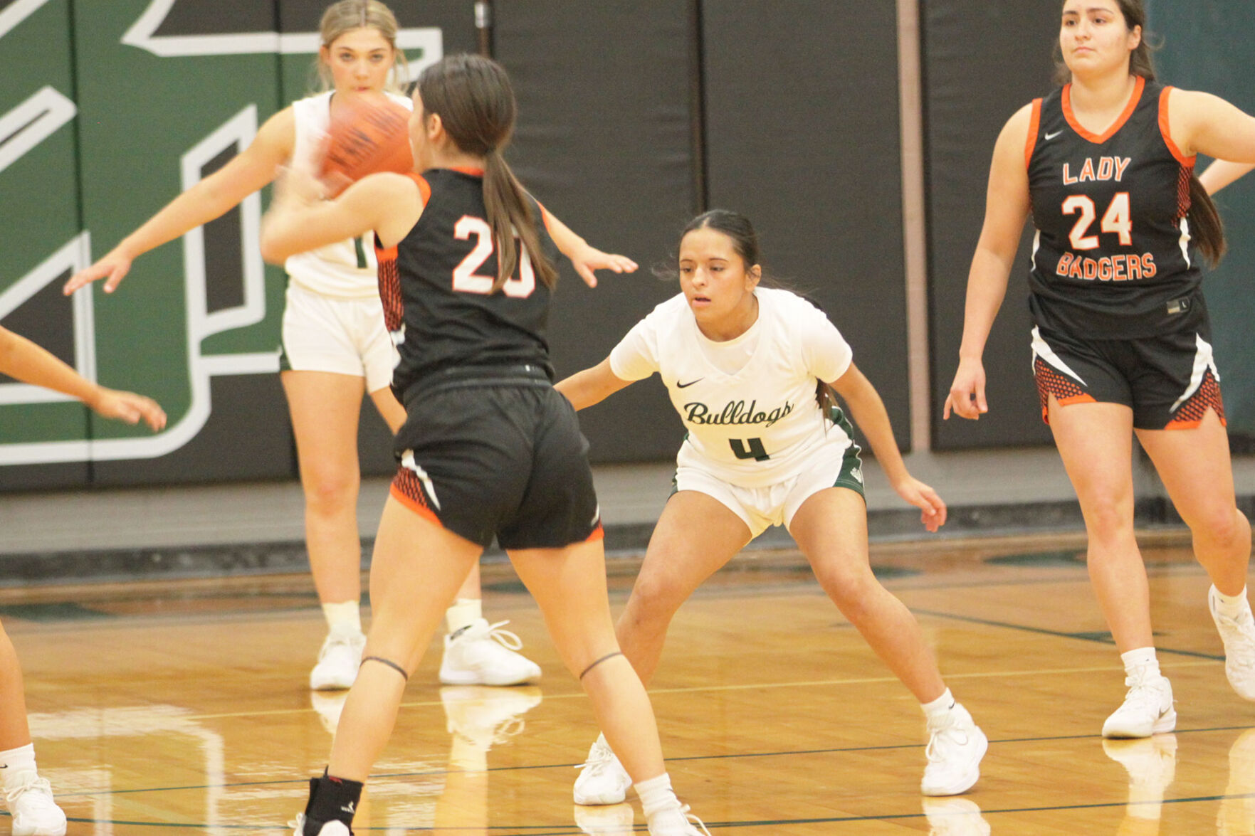 Lady Bulldogs suffer 52-25 loss to tough Poth squad | Sports ...