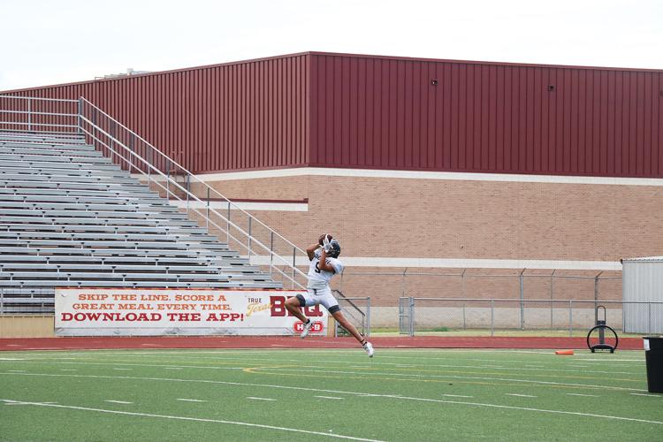 Seguin football look to fine tune offense, defense in Cuero scrimmage ...