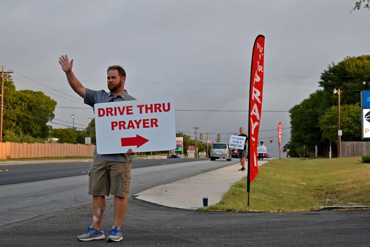 Church offers drive-thru prayers, encouragement | News | seguingazette.com