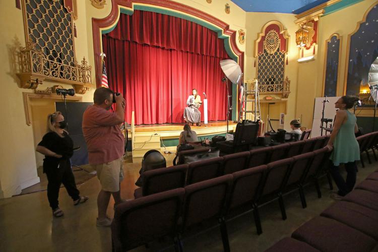 Double D Ranch transforms Texas Theatre into country music scene | News ...