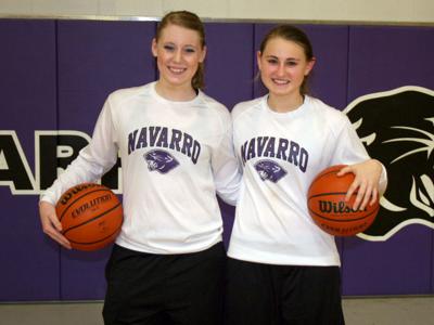 SUPER SOPHS: Thompson, Sahd provide boost for Navarro | Sports ...