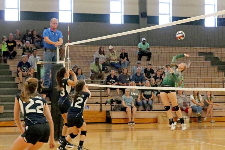 Local showdown: Marion’s Lady Bulldogs take on Lifegate’s Falcons ...