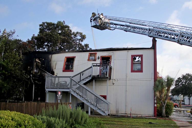 Downtown landmark catches fire in Seguin | News | seguingazette.com