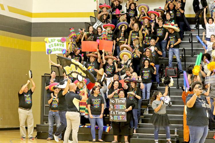 El Paso teacher brings message of ‘Why I Teach’ to Seguin ISD staff ...