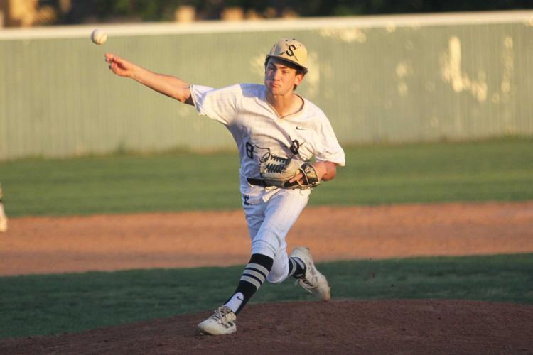 Stellar season ends with district accolades | Sports | seguingazette.com