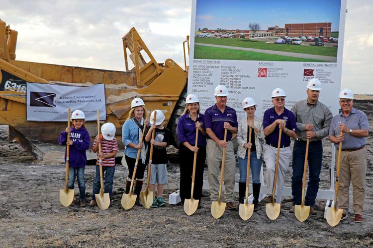 Navarro ISD breaks ground on new intermediate campus | News ...