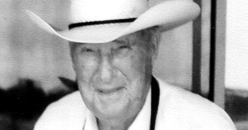 Bernard Brietzke | Obituaries | seguingazette.com