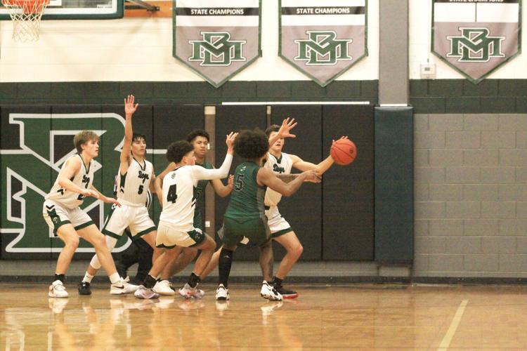 Marion Bulldogs inch closer to playoff berth | Sports | seguingazette.com