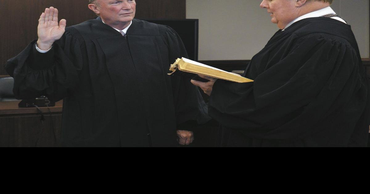 Caperton sworn in as Laurel/Knox circuit judge | Community | sentinel ...