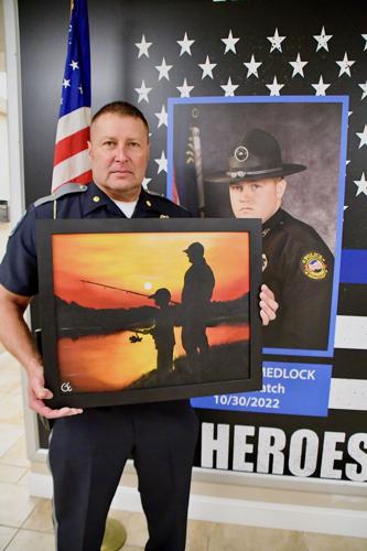 Blind artist honors Medlock with painting | Community | sentinel-echo.com