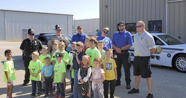 Cub Scouts meet with first responders | Local News | sentinel-echo.com