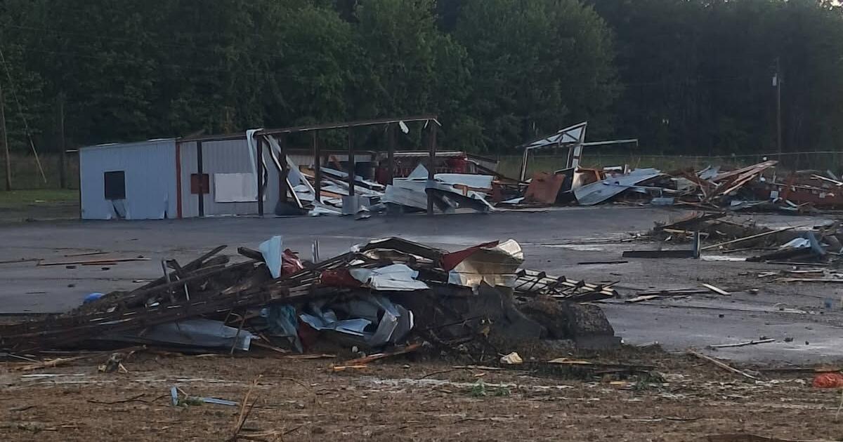 Local officials reporting multiple deaths from tornado | Kentucky ...
