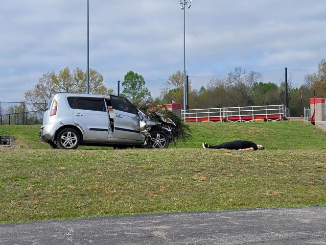 Mock wreck encourages students to make prom a happy memory | Community ...