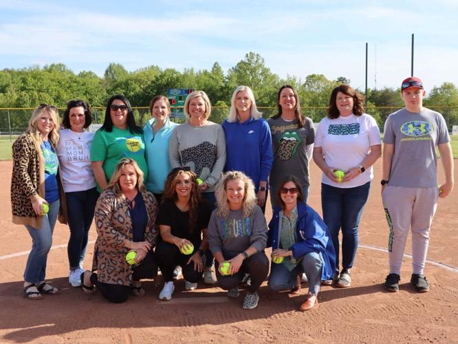 North Laurel Softball marks 30 years by honoring first team in school ...