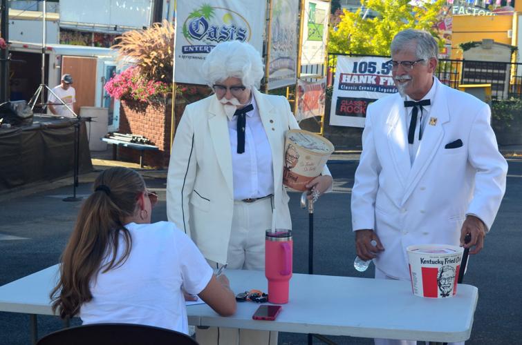 Colonel Sanders look-a-likes, Chicken Invasion start festival weekend ...