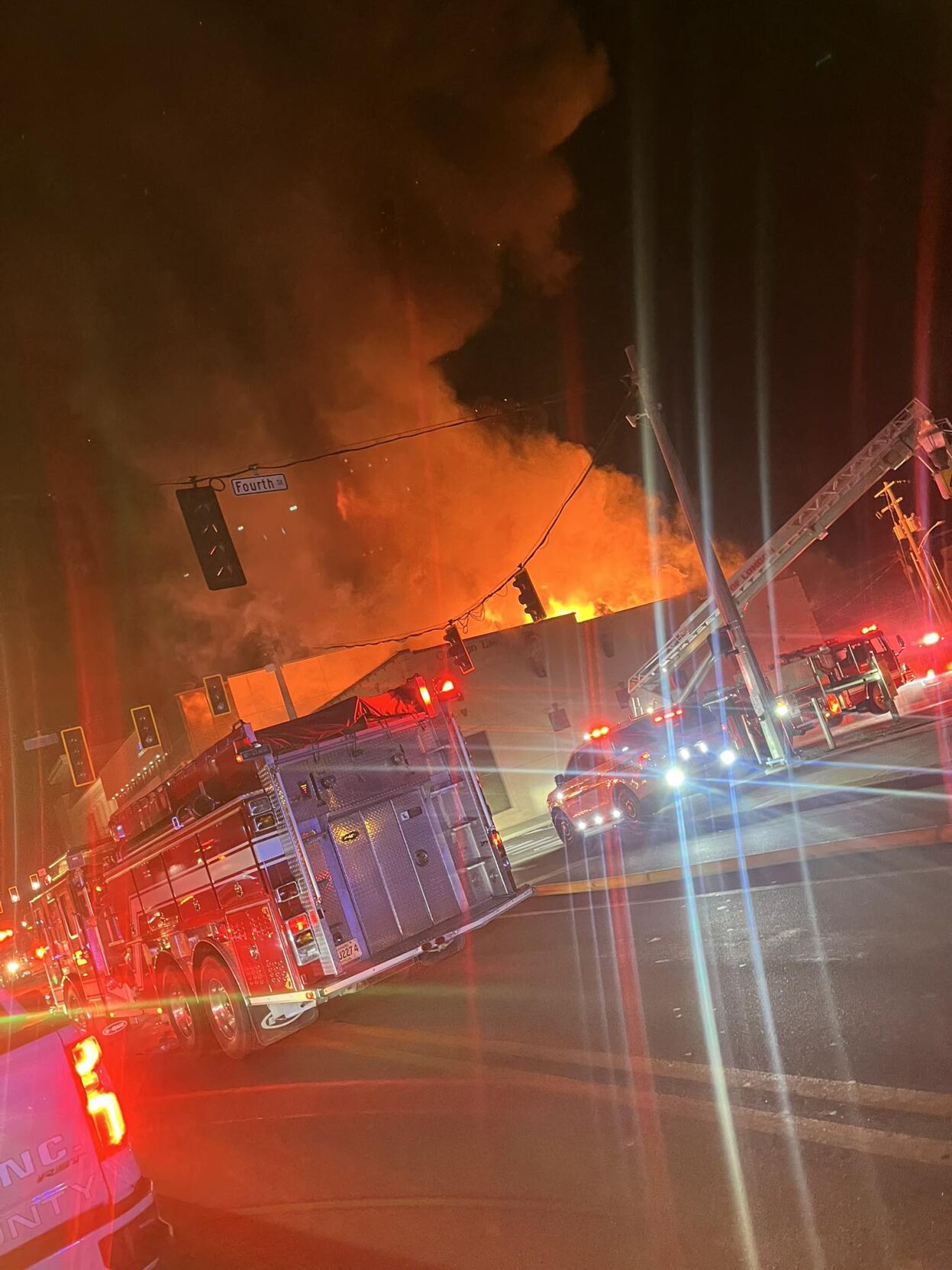 Multi-agency crews battle downtown London commercial fire | Local News ...
