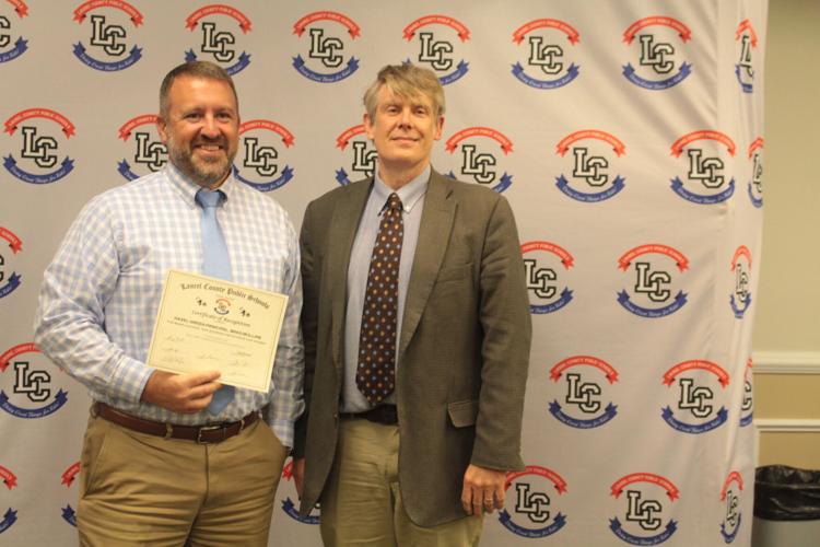 Laurel schools recognize students, veterans | News | sentinel-echo.com