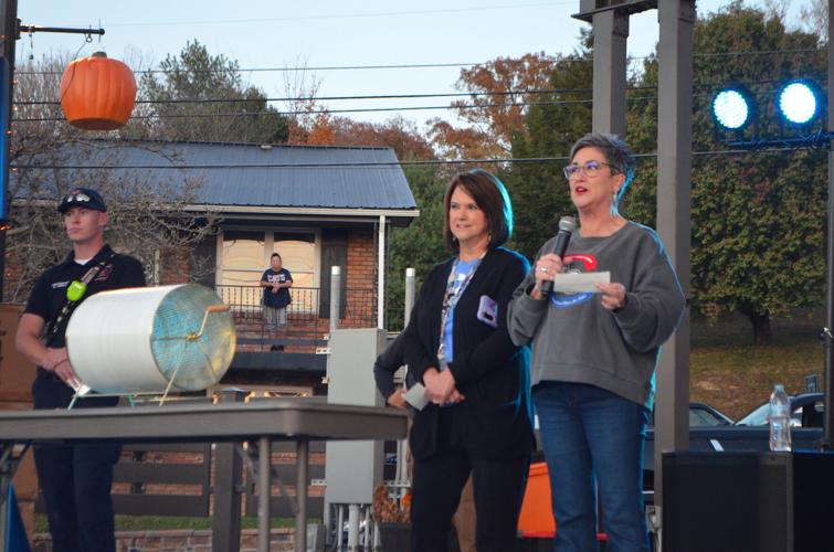 Weddle family hosts Public School Appreciation Night | Community ...