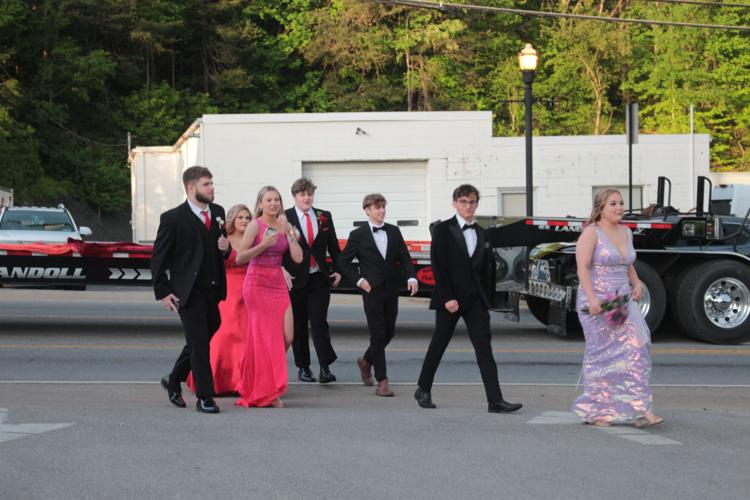 NLHS celebrates ‘Old Hollywood’ Prom | Community | sentinel-echo.com