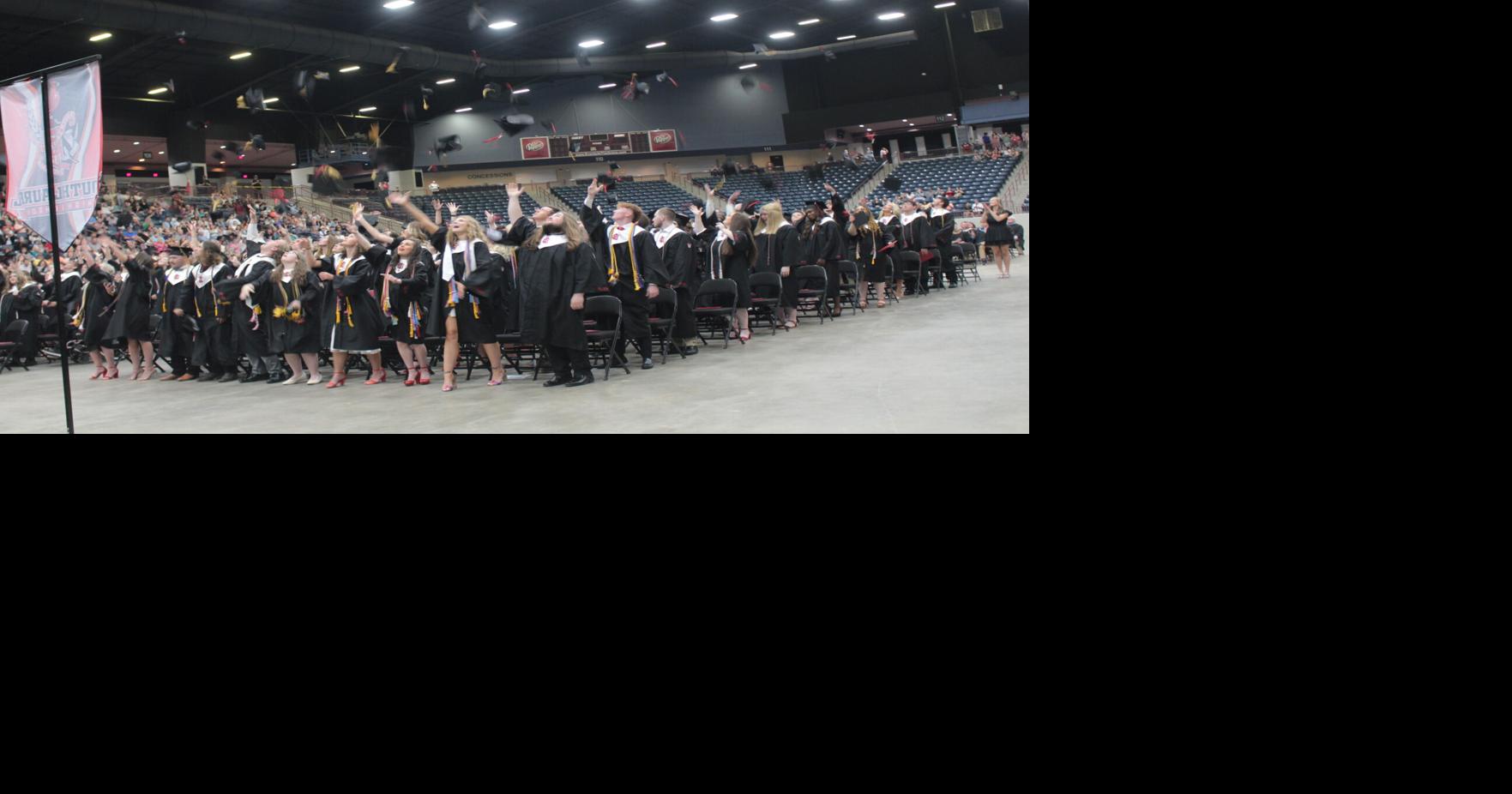 SLHS graduates leave their mark | News | sentinel-echo.com
