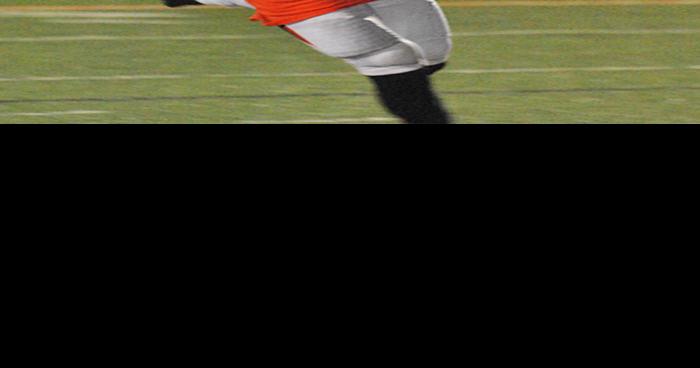 College Football: Bell records first career 300-yard game in Union loss ...