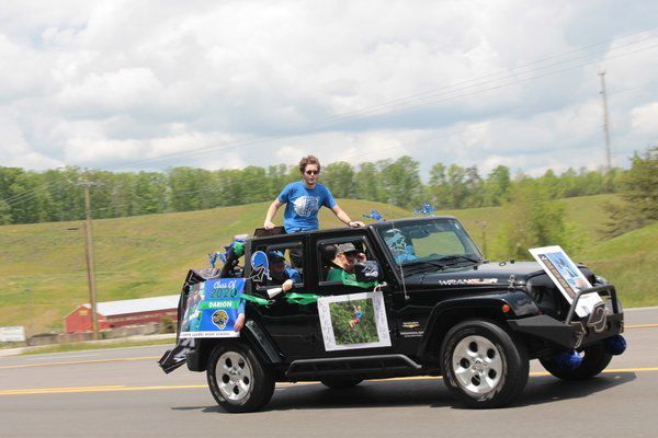 NLHS Class of 2020 take last trip to school | Local News | sentinel ...