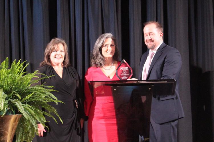 Chamber of Commerce honors local businesses | | sentinel-echo.com