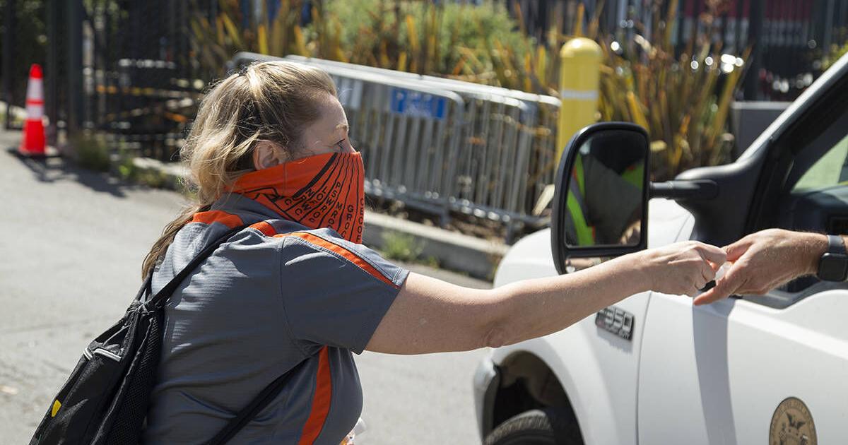 DPW employees call for more sanitary working conditions | Archives ...