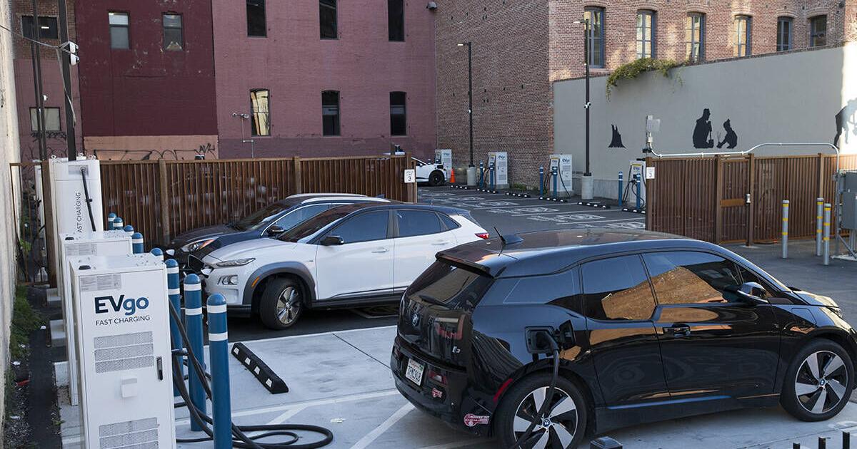 SF curbside EV chargers weeks away in two neighborhoods | Transit ...