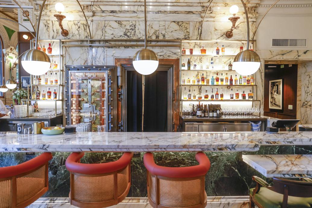 A new downtown SF social club looks fancy but has lower fees | Business ...