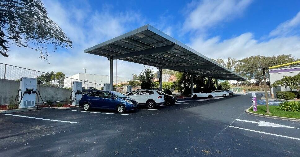 South San Francisco debuts first EV charging Taco Bell | San Francisco ...