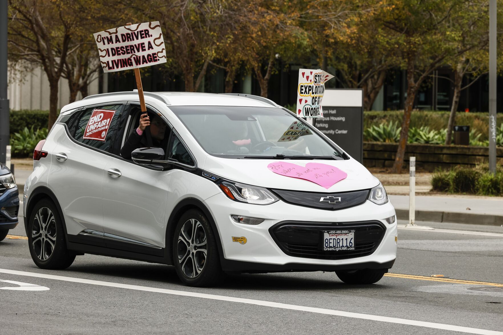 Why Uber, Lyft drivers have good reason to protest pay | Technology ...