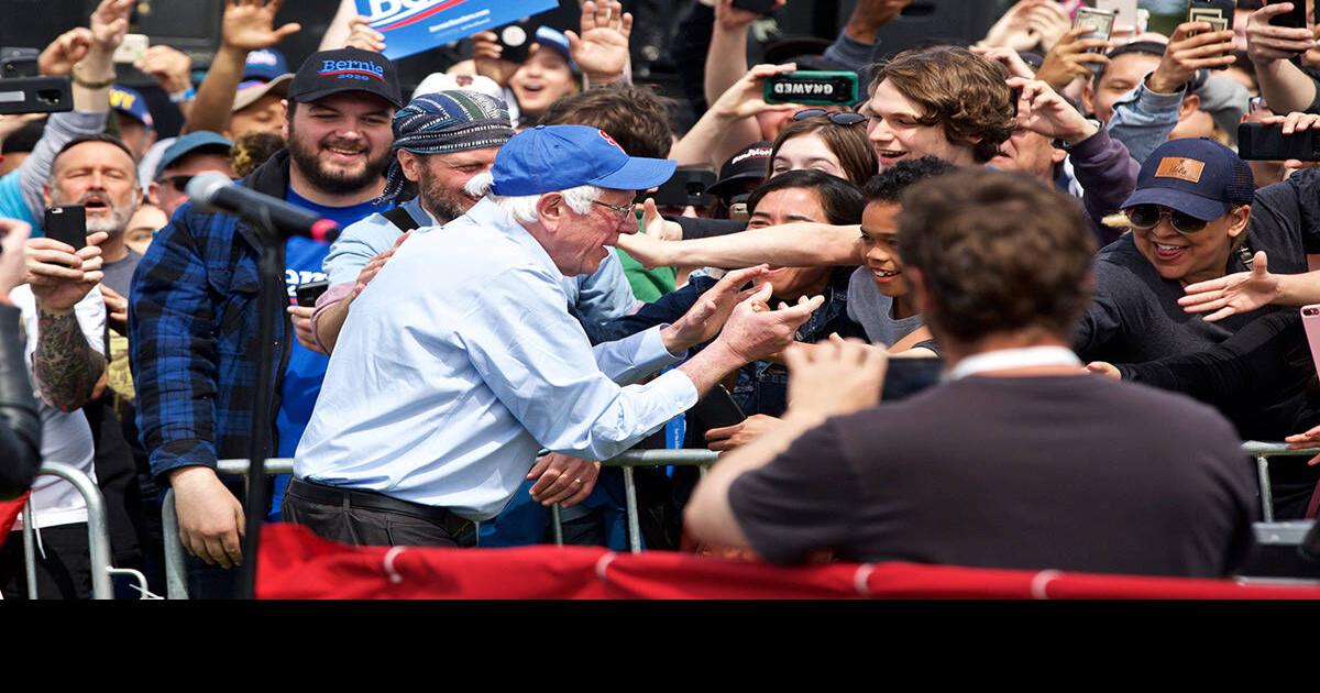 Thousands gather to see Bernie Sanders at Fort Mason rally | Photo ...