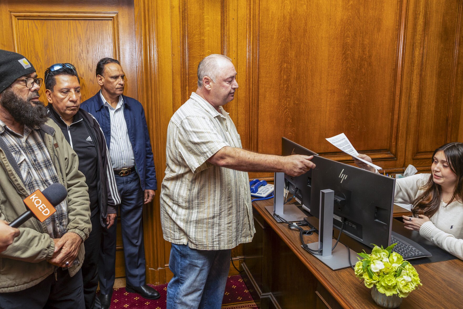 SF taxi drivers want Daniel Lurie to lead medallion-debt fix | The City ...