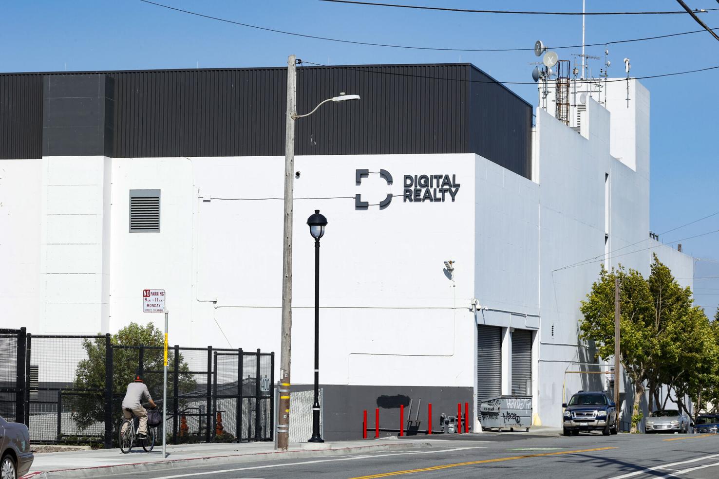 Environmental impacts of California data centers climbing | Technology ...