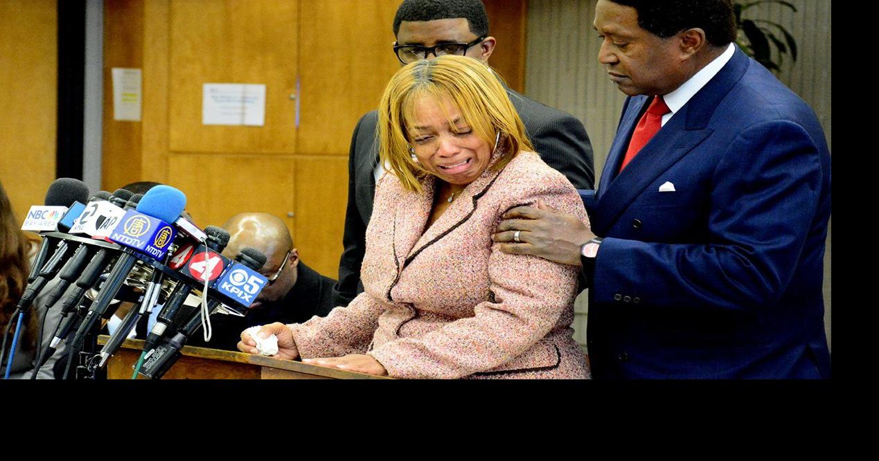 Federal lawsuit, new witness video surface in police shooting of Mario ...
