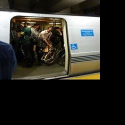Stinky Train Stops BART in Its Tracks | Archives | sfweekly.com